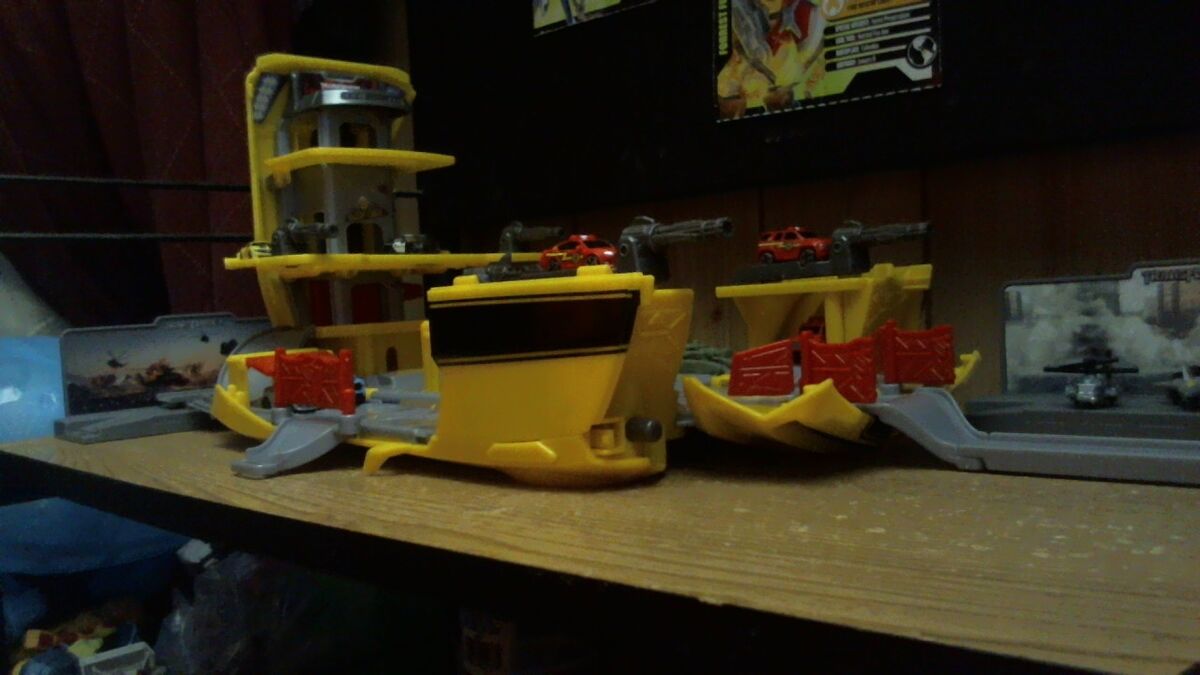 Megaplex And Autobot Hq Transformers Evolutions Wiki Fandom