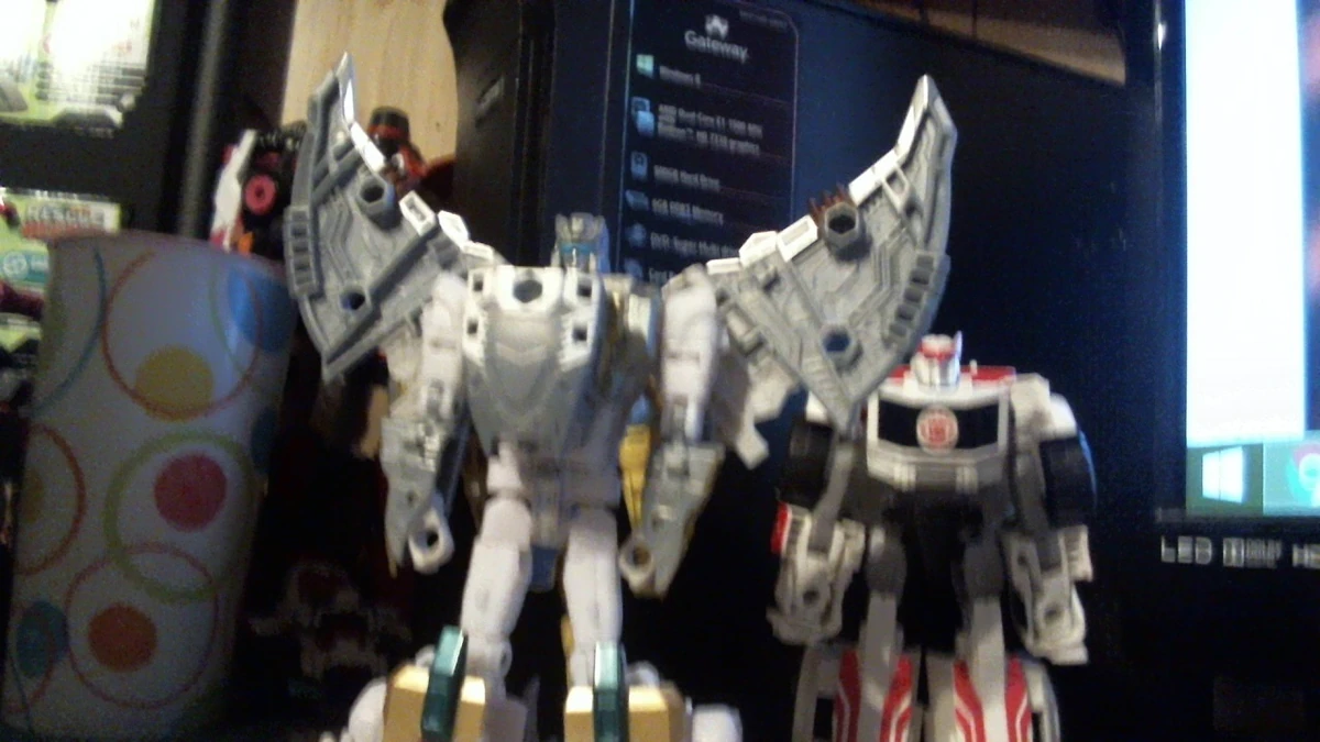 Seawing | Transformers Micro-Verse Wiki | Fandom