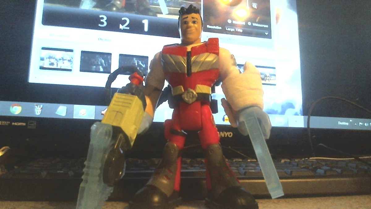 Autobot Ratchet (Human) with Medical Gear | Transformers Micro-Verse ...