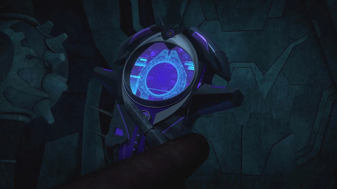 Decepticon Ground Bridge Remote Control | Teletraan I: The Transformers ...