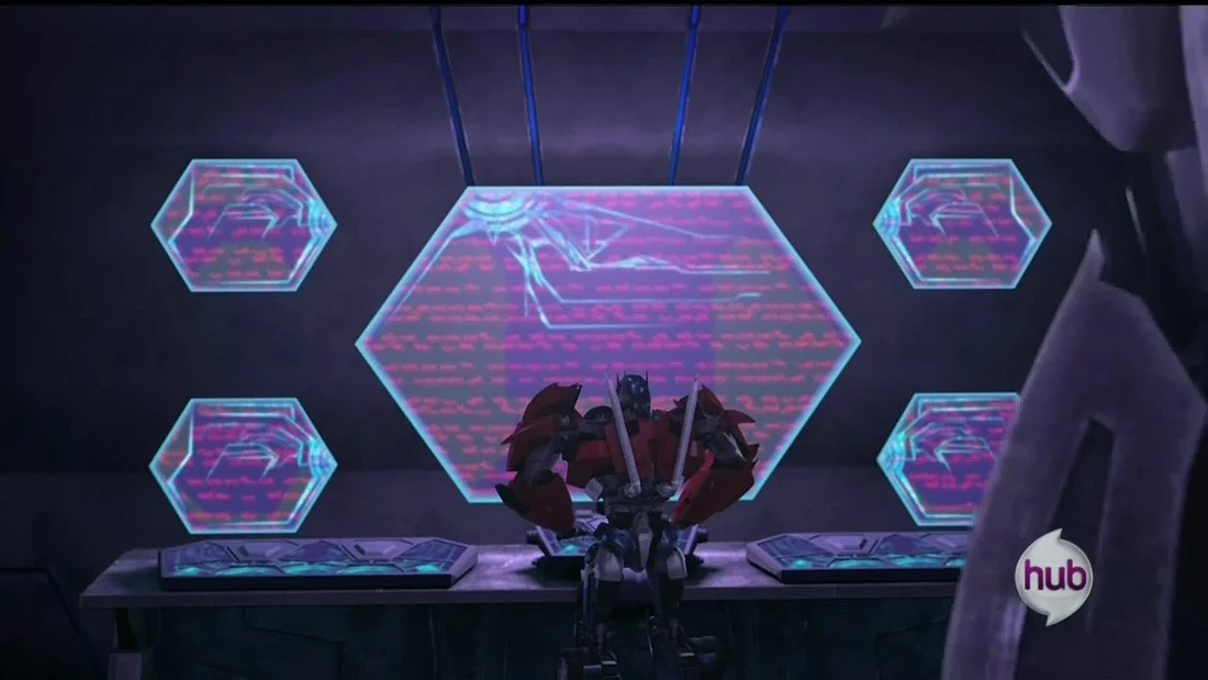 Cybertronian computer system Gallery | Teletraan I: The Transformers ...