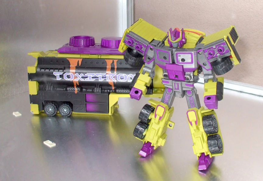 Toxitron (Universe) | Teletraan I: The Transformers Wiki | Fandom
