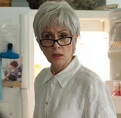 Shelly Pfefferman | Transparent Wiki | Fandom