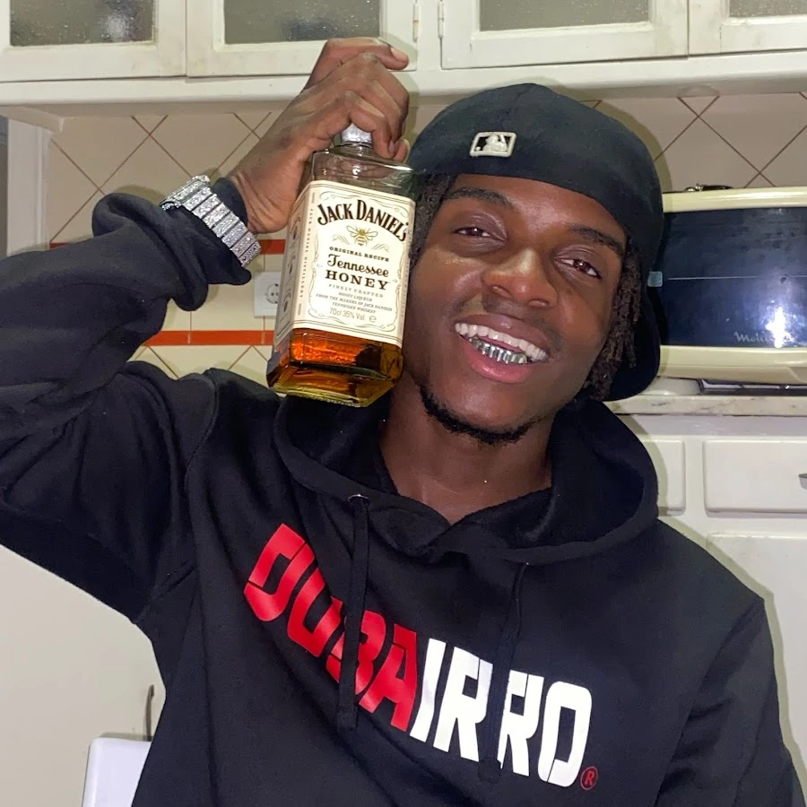 Loreo950 | Wiki Trap Tuga | Fandom