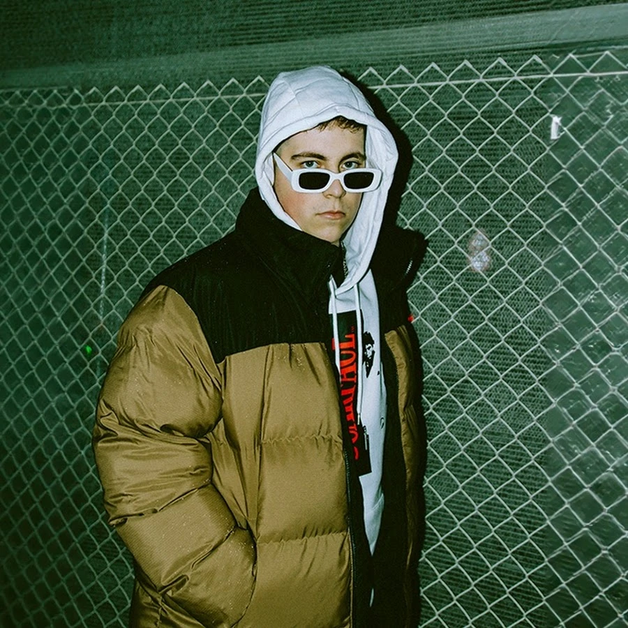 Lutz | Wiki Trap Tuga | Fandom