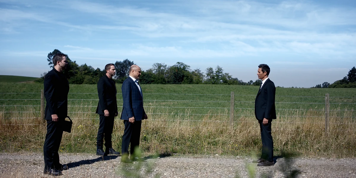 001 (episode)/Plot | Travelers Wiki | Fandom