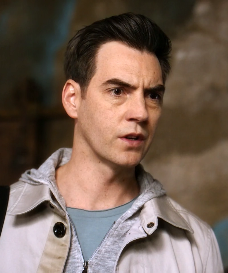 Derek | Travelers Wiki | Fandom