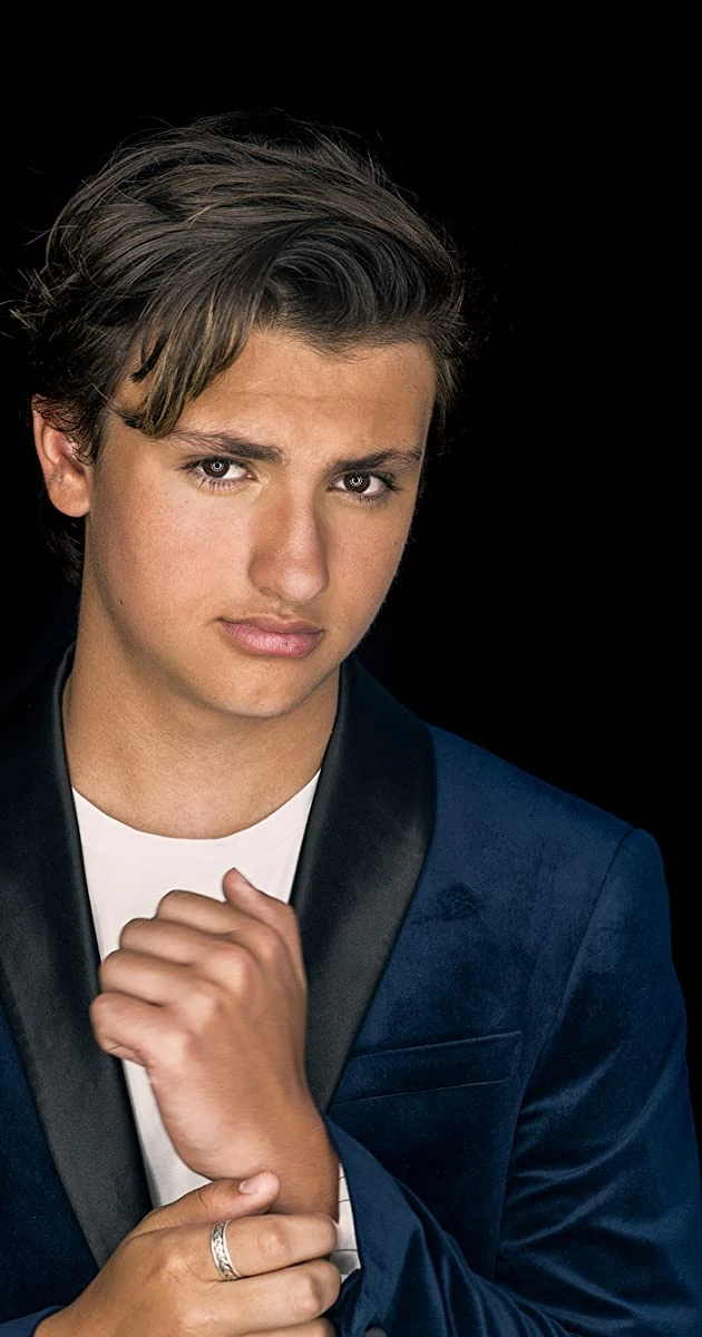 Augie Rosalina | Trilith Studios Wiki | Fandom