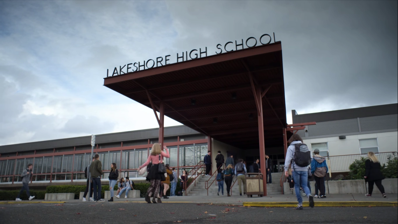Lakeshore High School | Trinkets Wiki | Fandom