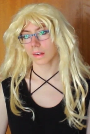 Lisa Schiffner | Trip To Magic Wiki | Fandom