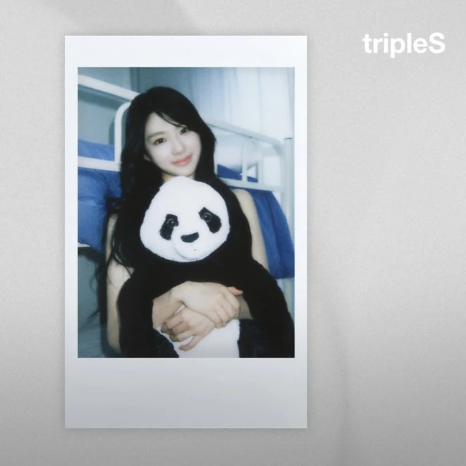 Xinyu/Gallery/Polaroids | tripleS Wiki | Fandom