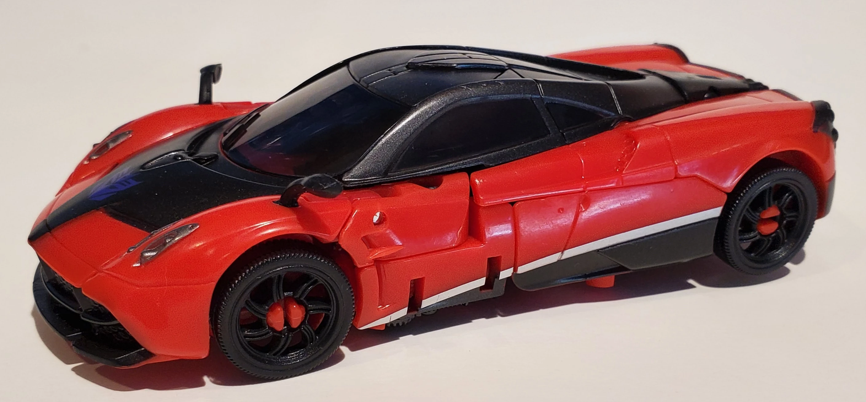 Transformers Stinger Car