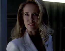 Gallery:Sarah Newlin | True Blood Wiki | Fandom