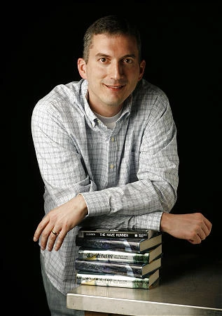 James Dashner | Trylogia Labiryntu Wiki | Fandom