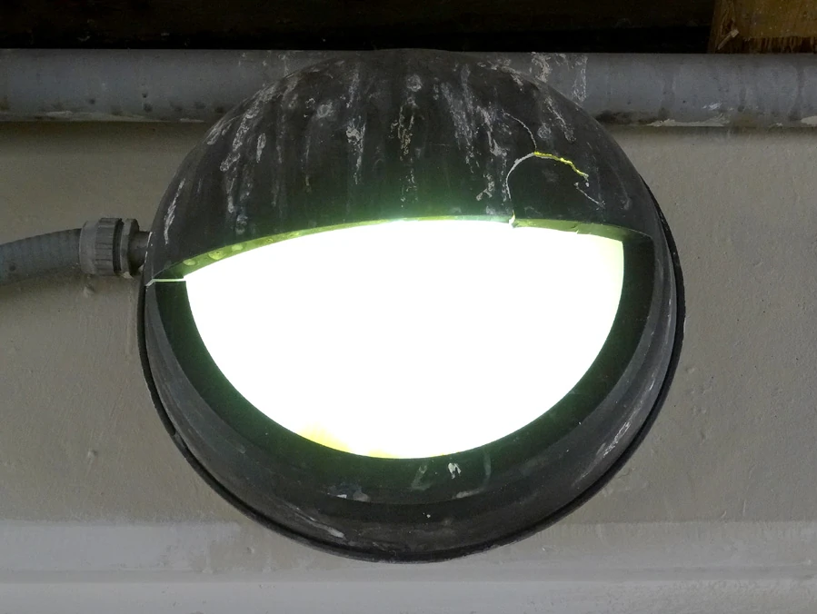 Kenall Millenium Round MR13ED Luminaire | Toronto Street Furniture ...