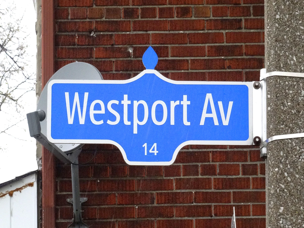 Rosco Acorn Blue Type 3 | Toronto Street Sign Database Wiki | Fandom