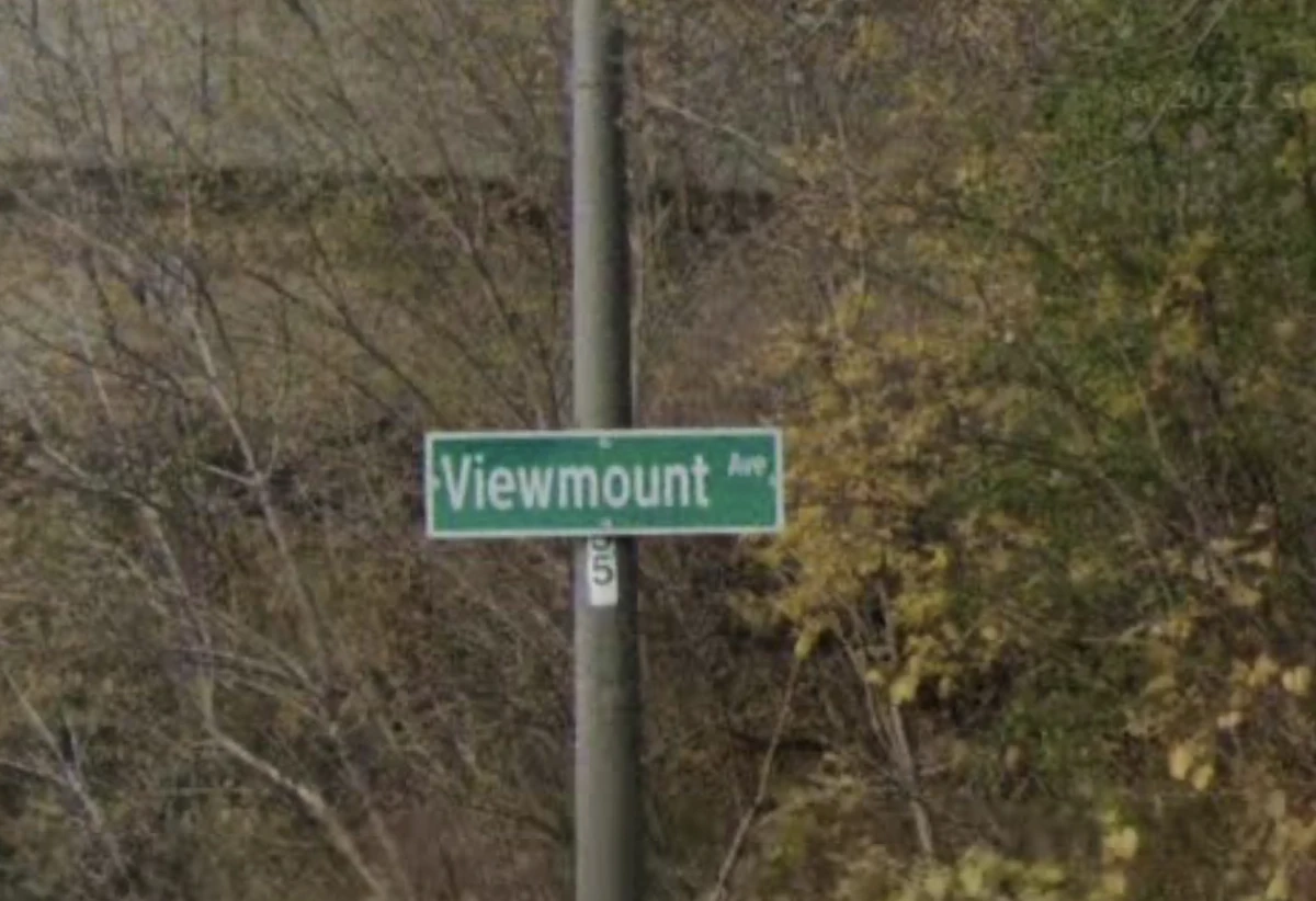 Standard Metal Overpass Road Sign | Toronto Street Sign Database Wiki ...