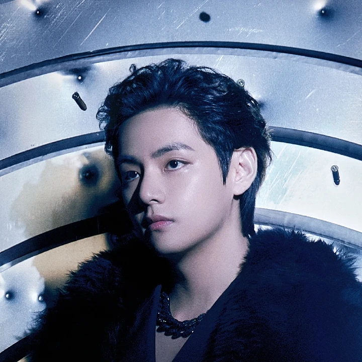 V (singer) | The TTS Wiki | Fandom