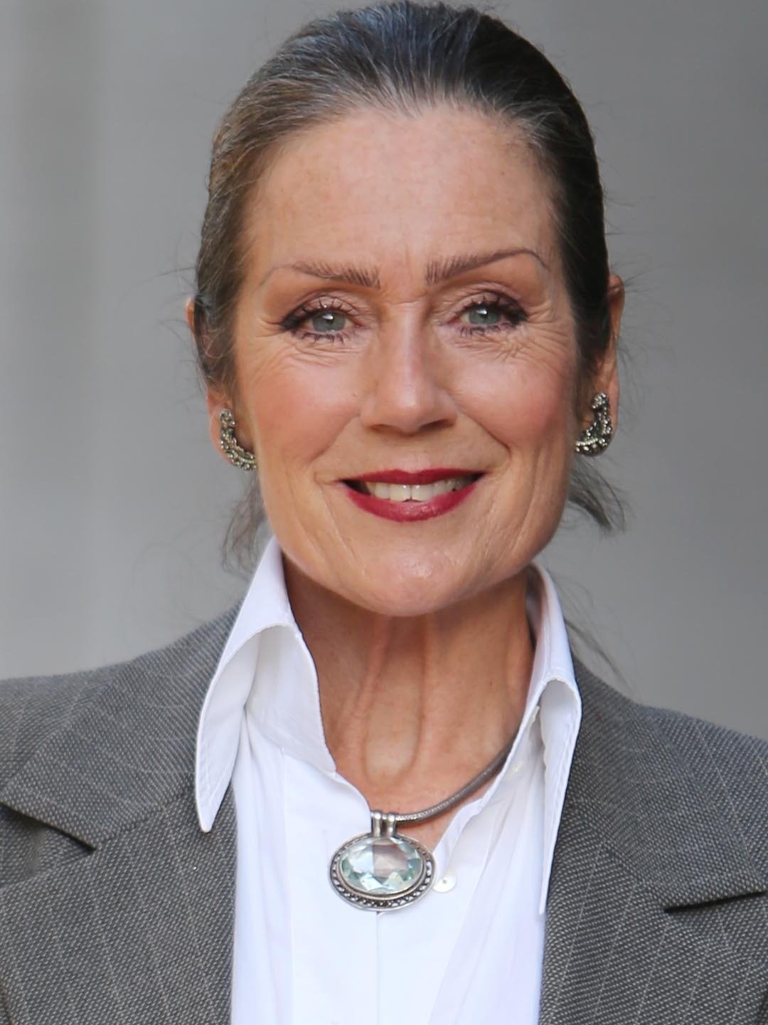 Lorraine Chase The Tts Wiki Fandom