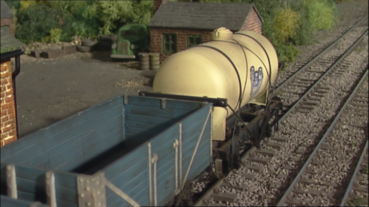 Cream Tankers/Gallery | Thomas the Tank Engine Wiki | Fandom