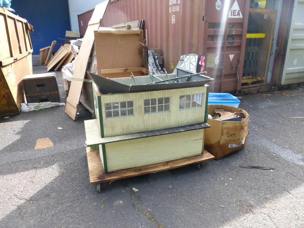 List of Destroyed Props | Thomas The Tank Engine Community Central Wiki ...