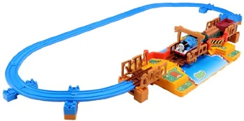 Thomas the Tank Engine Round and Round Bridge Set | Thomas Motorized ...