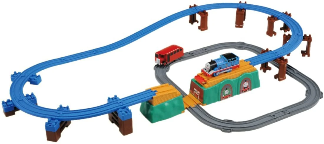Thomas the Tank Engine and Bertie Competition! Extending Rainbow Bridge ...