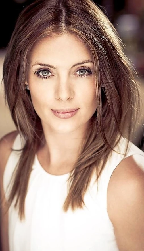 Sarah Hunt | Tuckerverse Wiki | Fandom