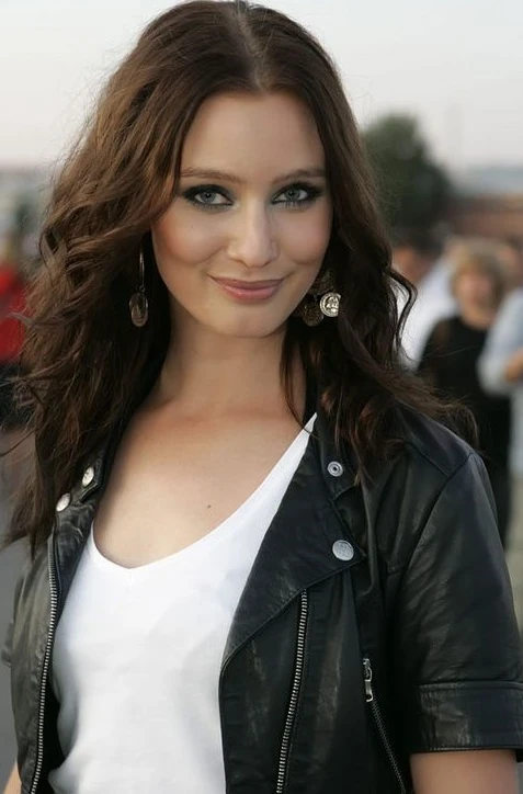 Emina Muratović | Tuckerverse Wiki | Fandom