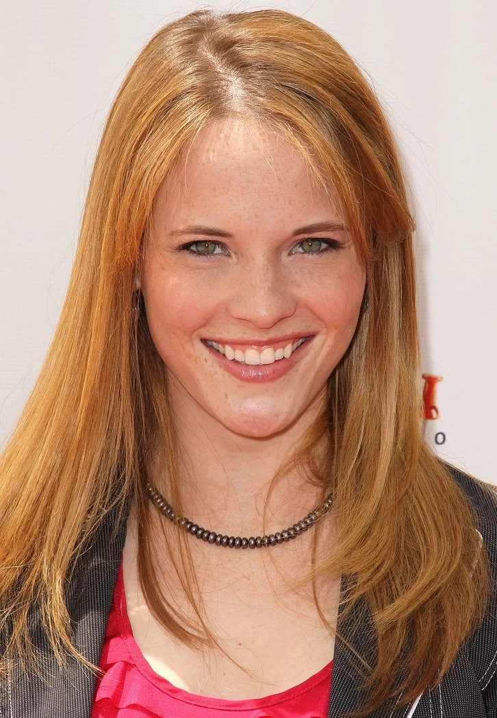 Tia Walters | Tuckerverse Wiki | Fandom