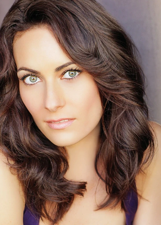 Lona Quinn | Tuckerverse Wiki | Fandom