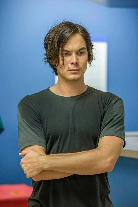 Aaron Connweller | Tumblr Roleplay Wiki | Fandom