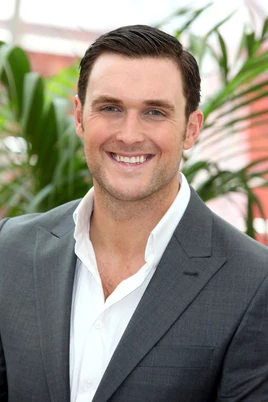 Owain Yeoman | Turn Wiki | Fandom