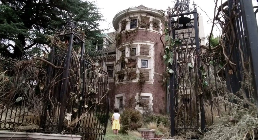 Haunted house | TV Database Wiki | Fandom