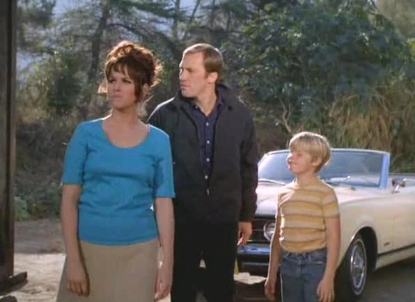 The Invaders: The Miracle | TV Database Wiki | Fandom