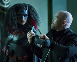 Batwoman: Bat Girl Magic! | TV Database Wiki | Fandom