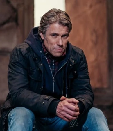Dan Lewis | TV Database Wiki | Fandom