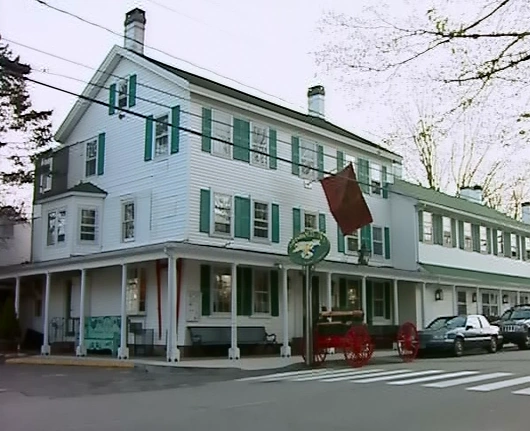 Collinsport Inn | TV Database Wiki | Fandom