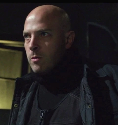 Cyrus Gold | TV Database Wiki | Fandom
