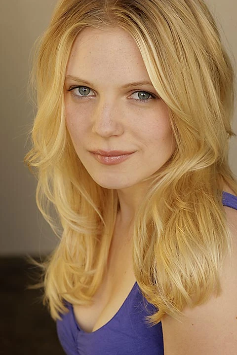 Emma Bell | TV Database Wiki | Fandom