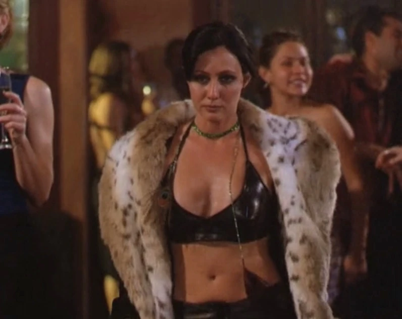 Charmed: Ms. Hellfire | TV Database Wiki | Fandom