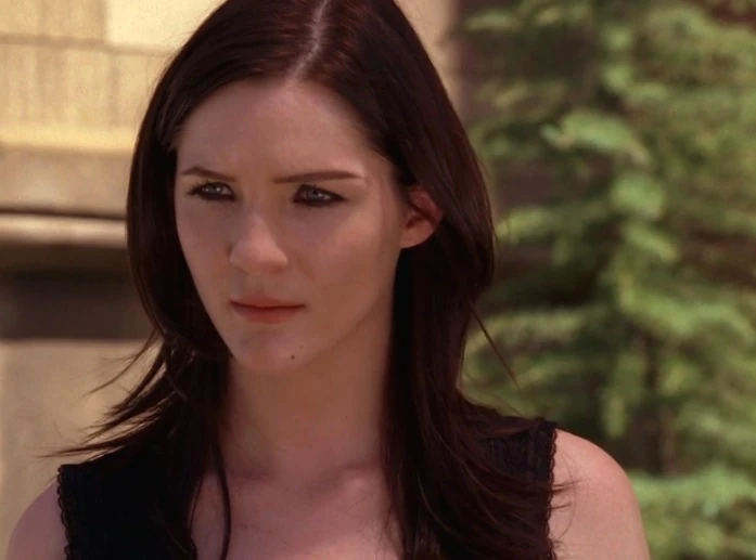 Zoe | TV Database Wiki | Fandom