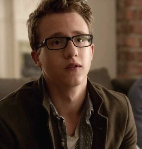 Evan Moore | TV Database Wiki | Fandom