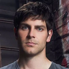 David Giuntoli | TV Database Wiki | Fandom
