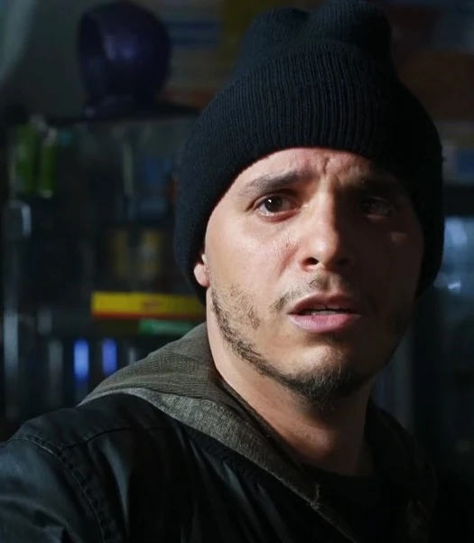 Looter | TV Database Wiki | Fandom