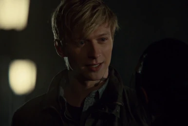 will simon become a vampire