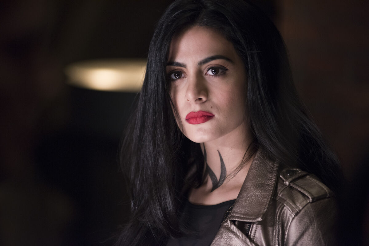 Isabelle Lightwood Shadowhunters On Freeform Wiki Fandom