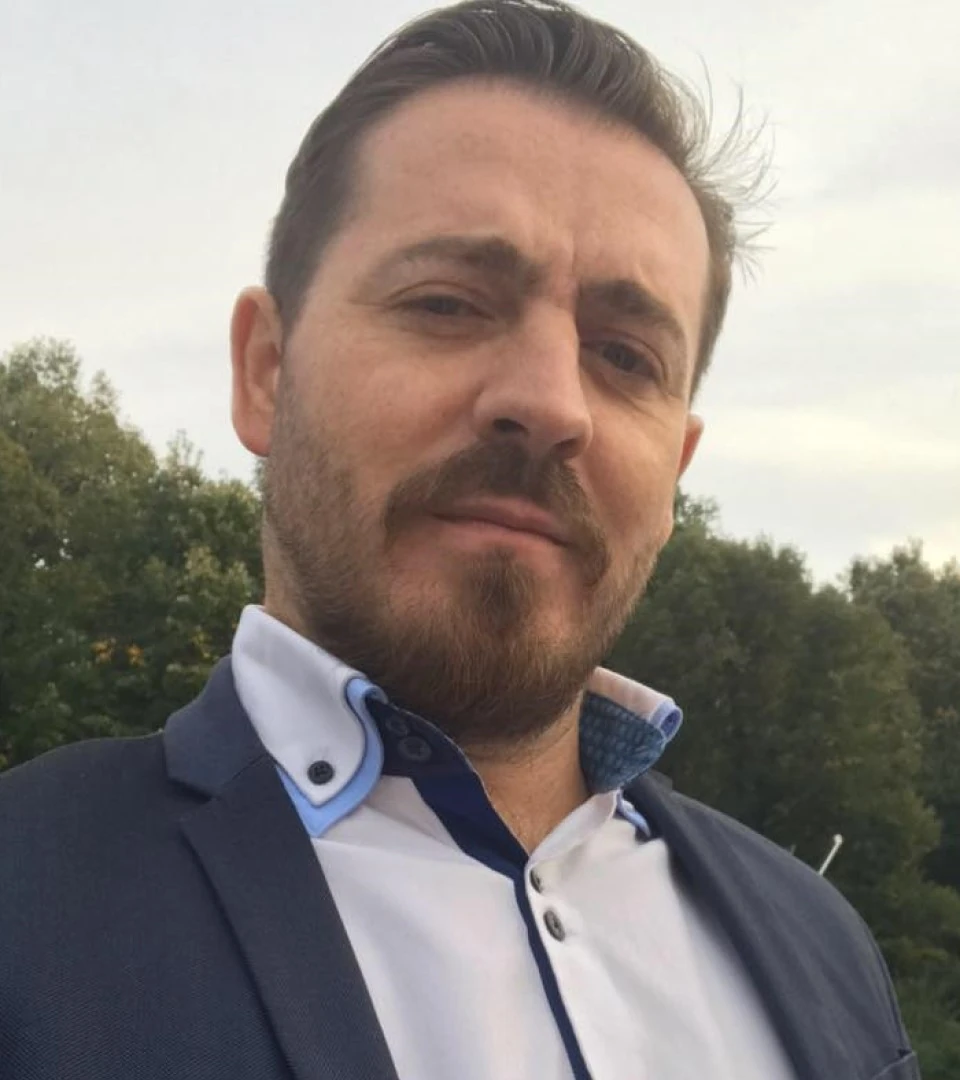 Viorel Ionescu | Twa Wiki | Fandom
