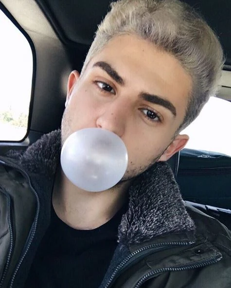Issa Twaimz | Twaimz Wikia | Fandom