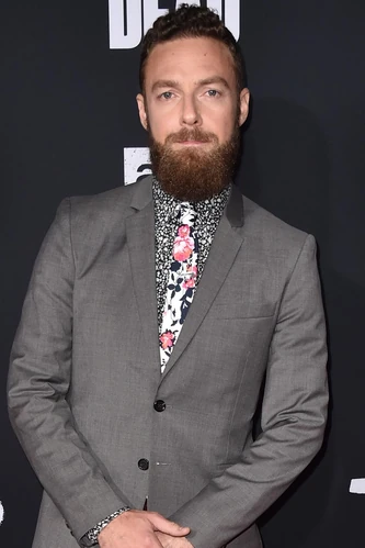 Ross Marquand | Wiki The Walking Dead | Fandom